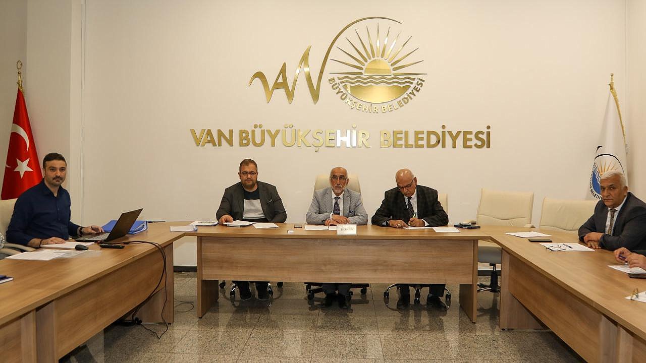 VAN'LILARDAN ULAŞIM ZAMMINA TEPKİ - Van Haber - Van Gazetesi Haber VAN'LILARDAN ULAŞIM ZAMMINA TEPKİ - Van Haber - Van Gazetesi Haber